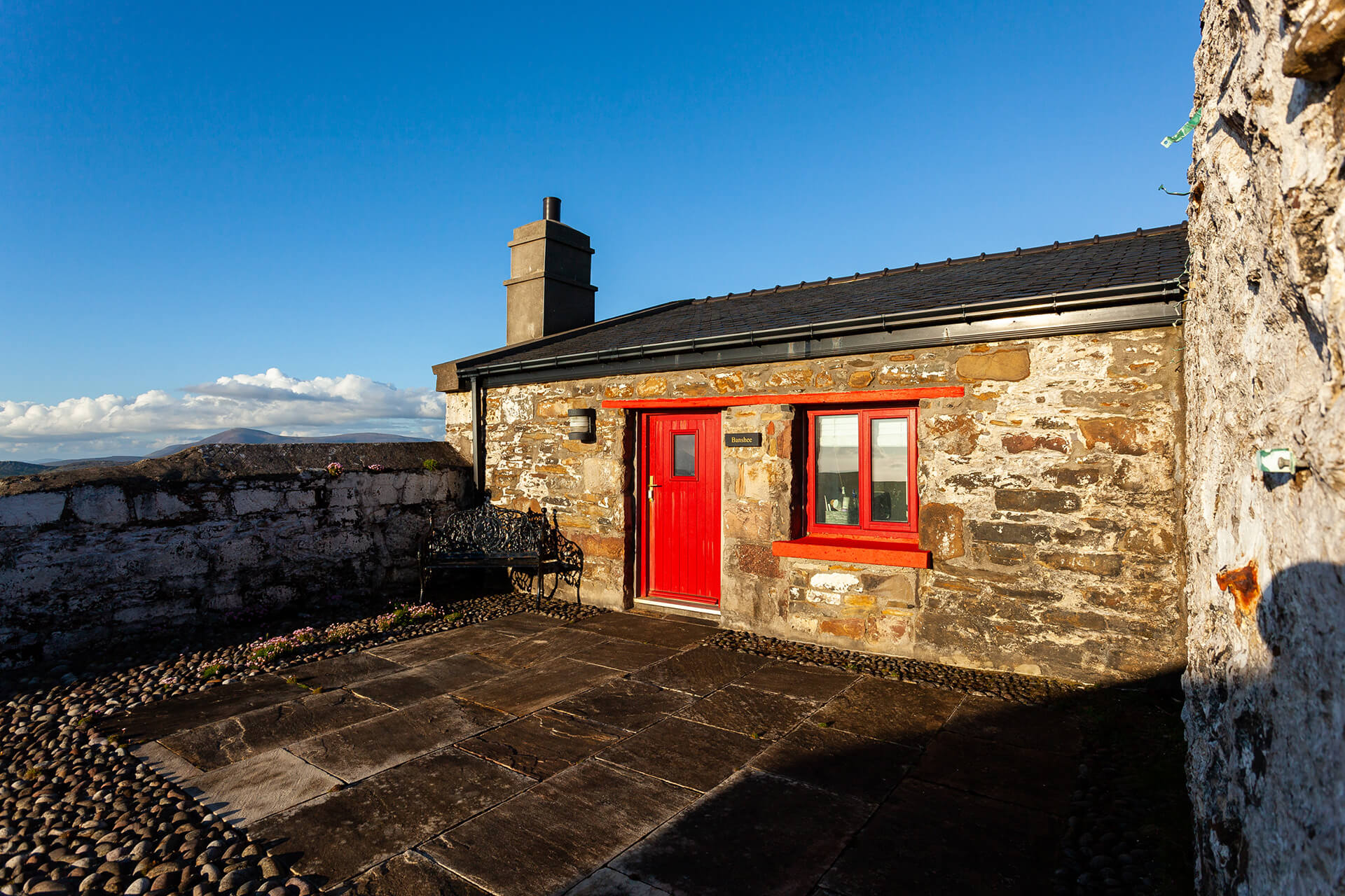 Banshee Cottage - Clare Island Lighthouse